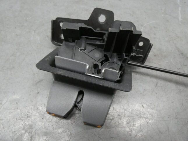 Volvo XC40 Rear Tailgate Hatch Boot Lock Latch Catch 1.5 Auto 2021 ...