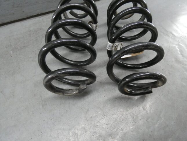 Volvo XC40 Rear Coil Spring Springs 1.5 Auto 2021 (PAIR)A - Chrispin's ...
