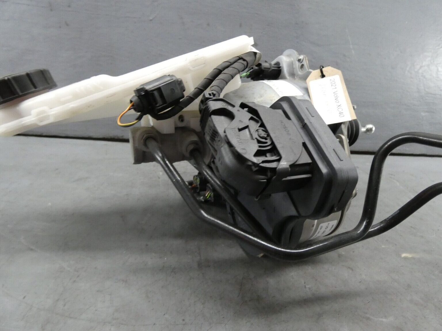 Volvo XC40 Brake Servo 1.5 Auto 2021 - 8890952192 - Chrispin's Used Car ...