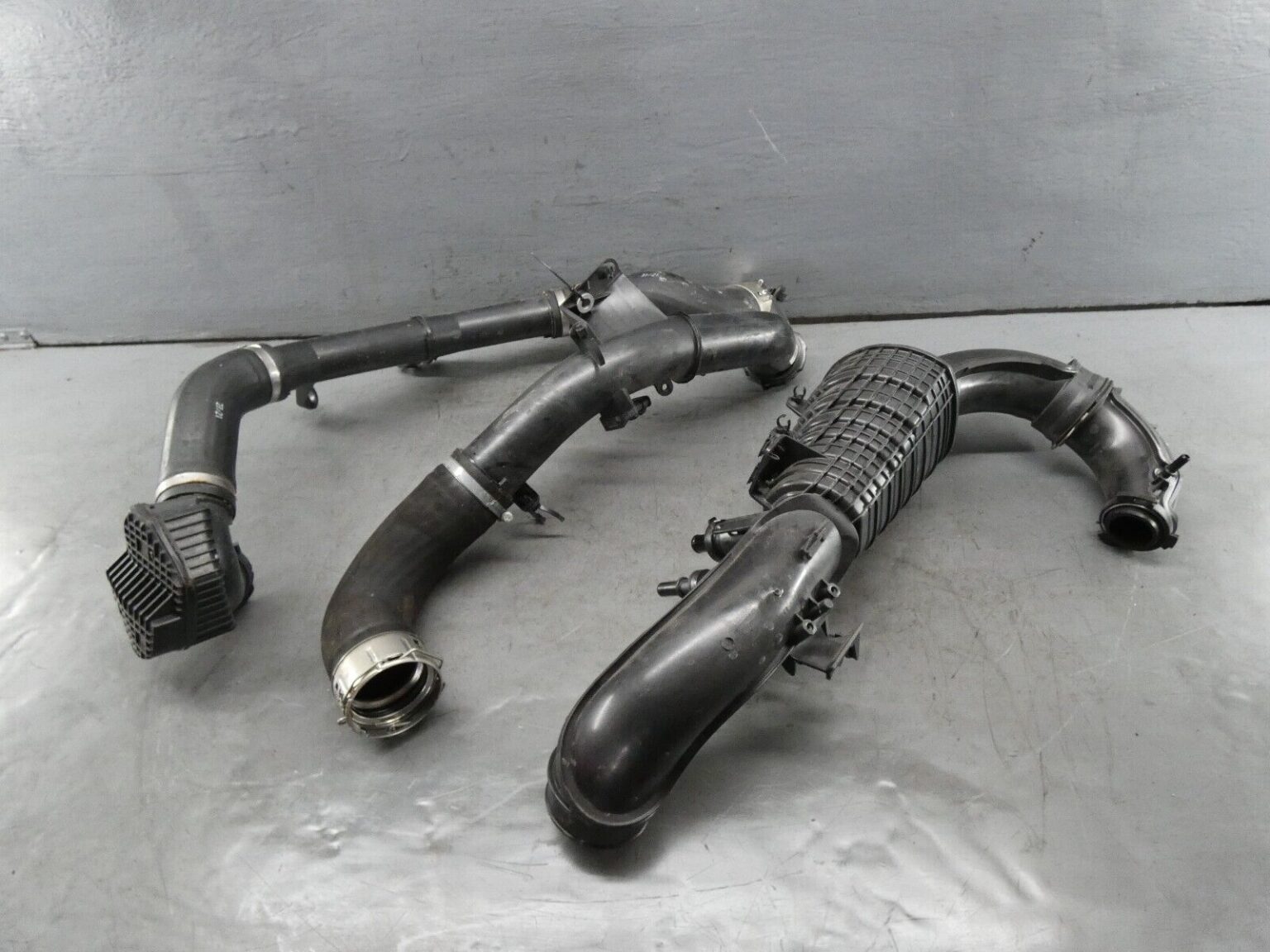 Volvo XC40 Intercooler Pipes Hoses 1.5 Auto 2021 - Chrispin's Used Car ...