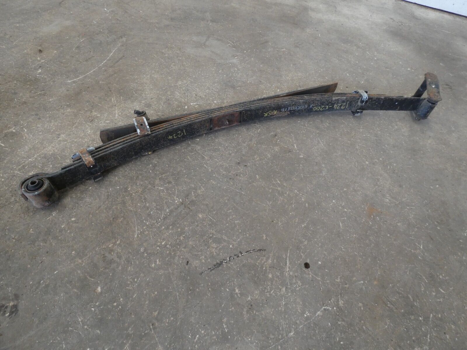 Mitsubishi L200 Passenger Nearside Rear Leaf Spring 2.4DI-D Auto 2018 ...
