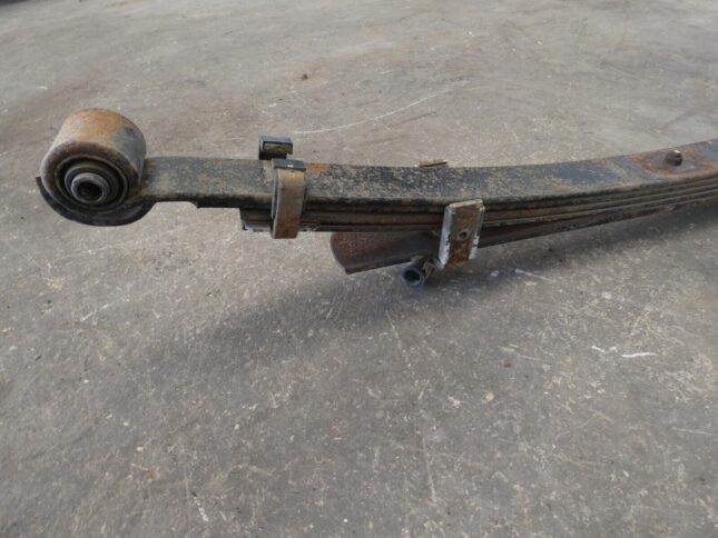 Mitsubishi L200 Drivers Offside Rear Leaf Spring 2.4DI-D Auto 2018 ...