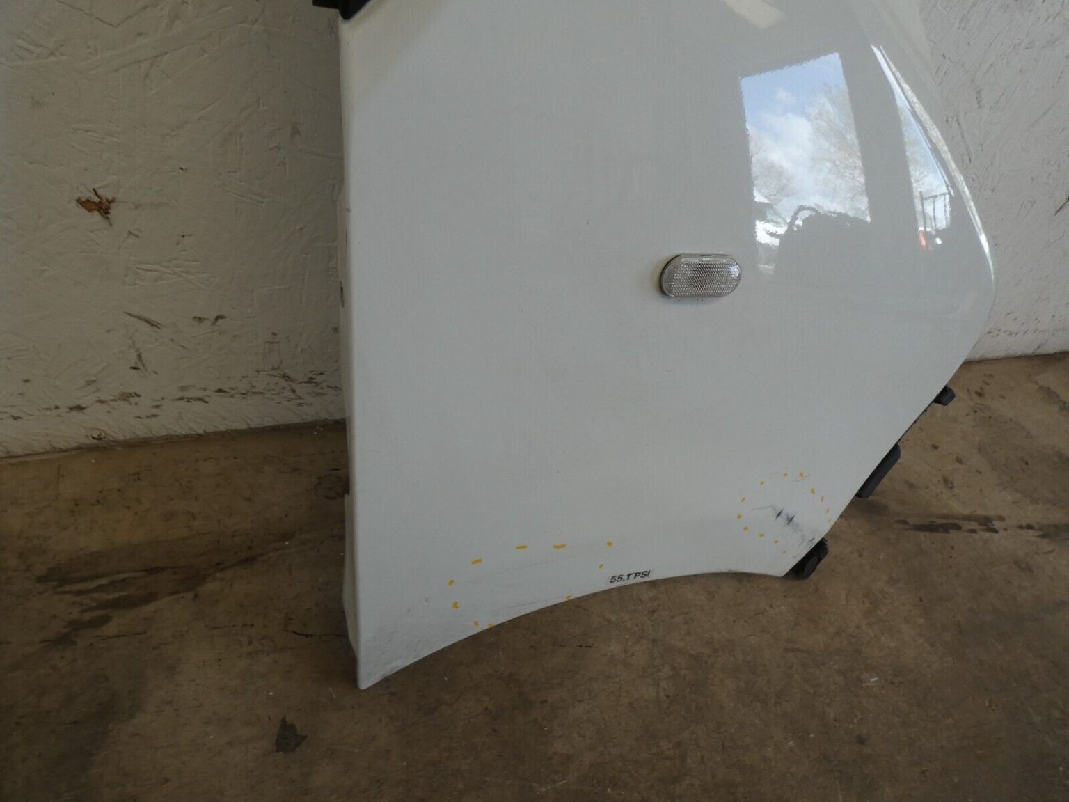 Vauxhall Vivaro Drivers Offside Front Wing 1.6CDTI 2016 (WHITE - 10U ...