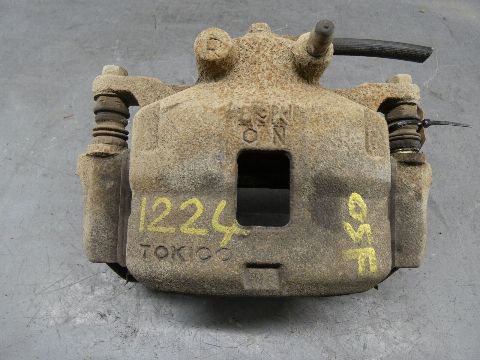 Mitsubishi L200 Drivers Offside Front Brake Caliper 2.4DI-D 2018 ...