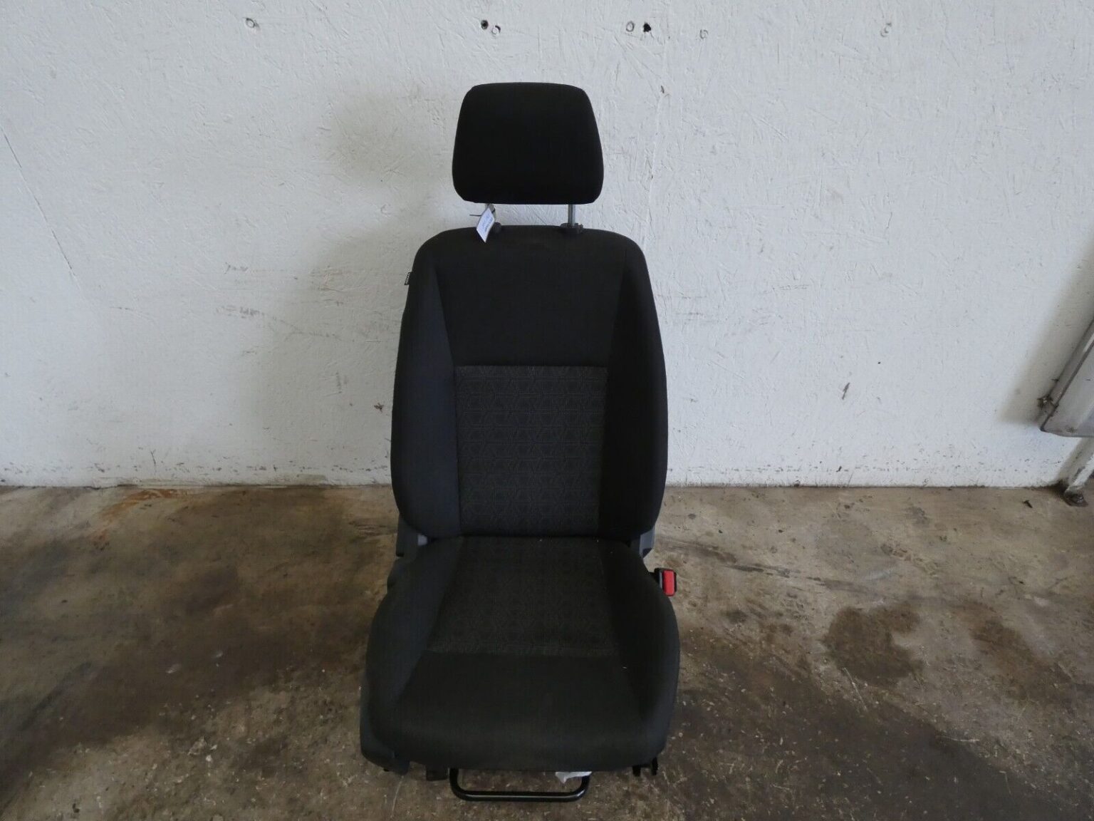 Ford Ranger Drivers Offside Front Seat 2.0TDCI.E 2021 - Chrispin's Used ...
