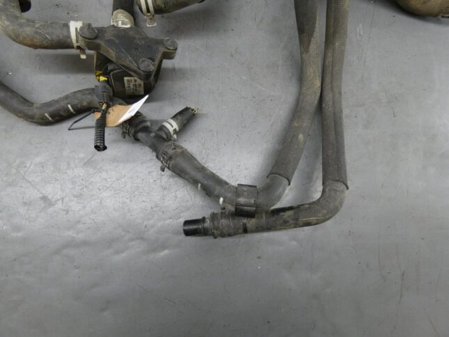 Ford Ranger Water Pump Pumps & Pipes Hoses 2.0TDCI.E 2021 - JB3G 18D473 ...