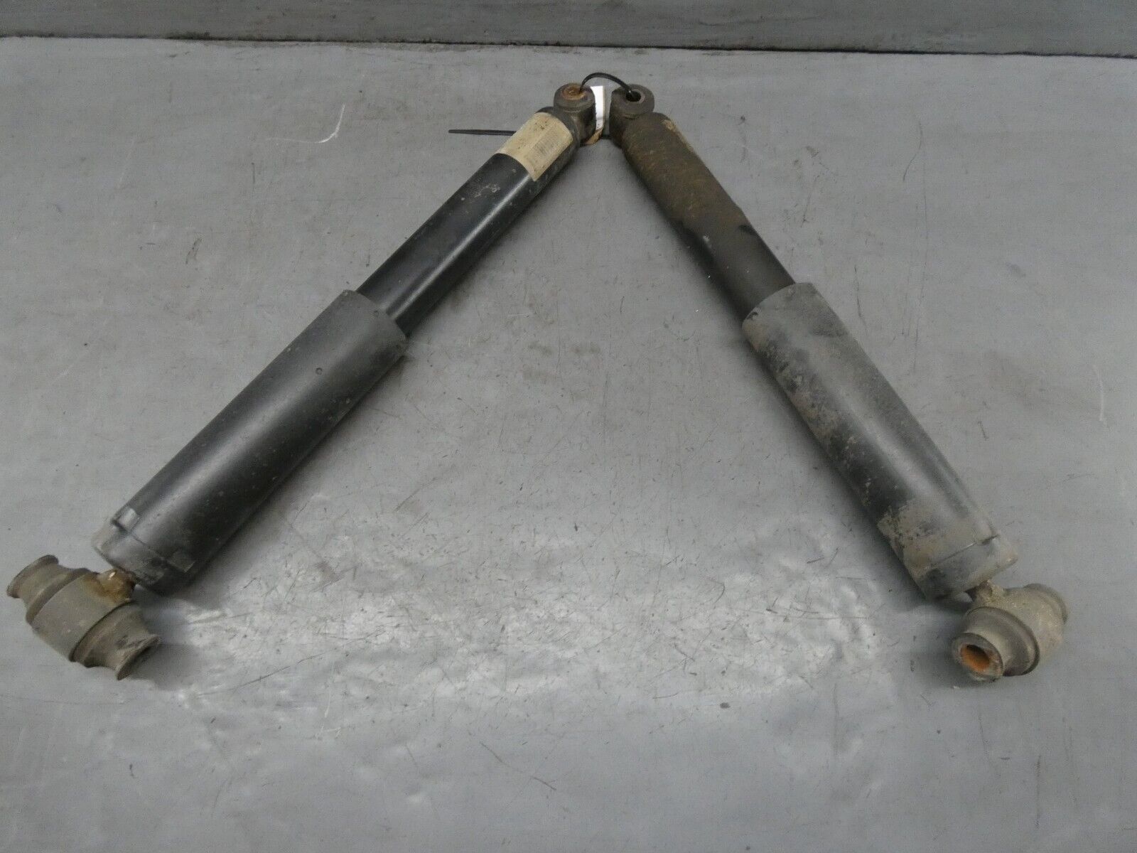 Ford Transit 350 Rear Shock Absorber Shocks 2.0TDCI 2017 (PAIR ...