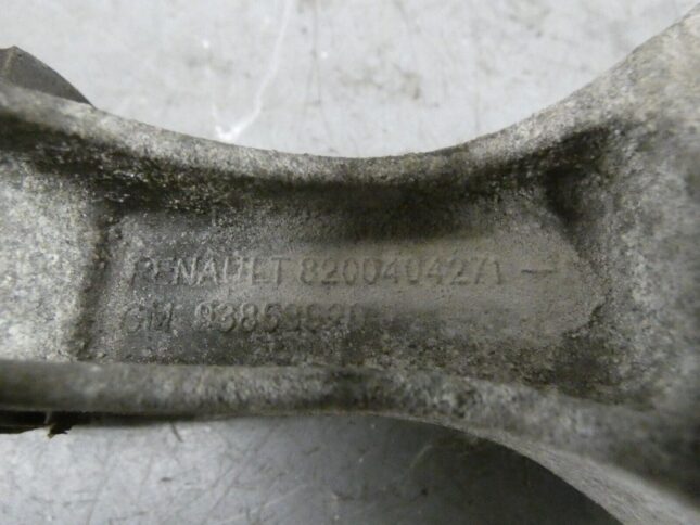 Renault Trafic Top Engine Mount 1.6DCI 2015 - 8200404271 - Chrispin's ...