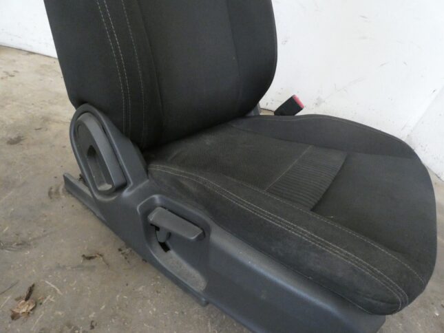 Ford Ranger Drivers Offside Front Seat 2.2TDCI 2019 - Chrispin's Used ...