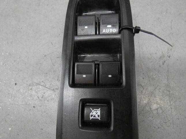 Ford Ranger Drivers Offside Front Window Switches 2.2TDCI 2019 ...