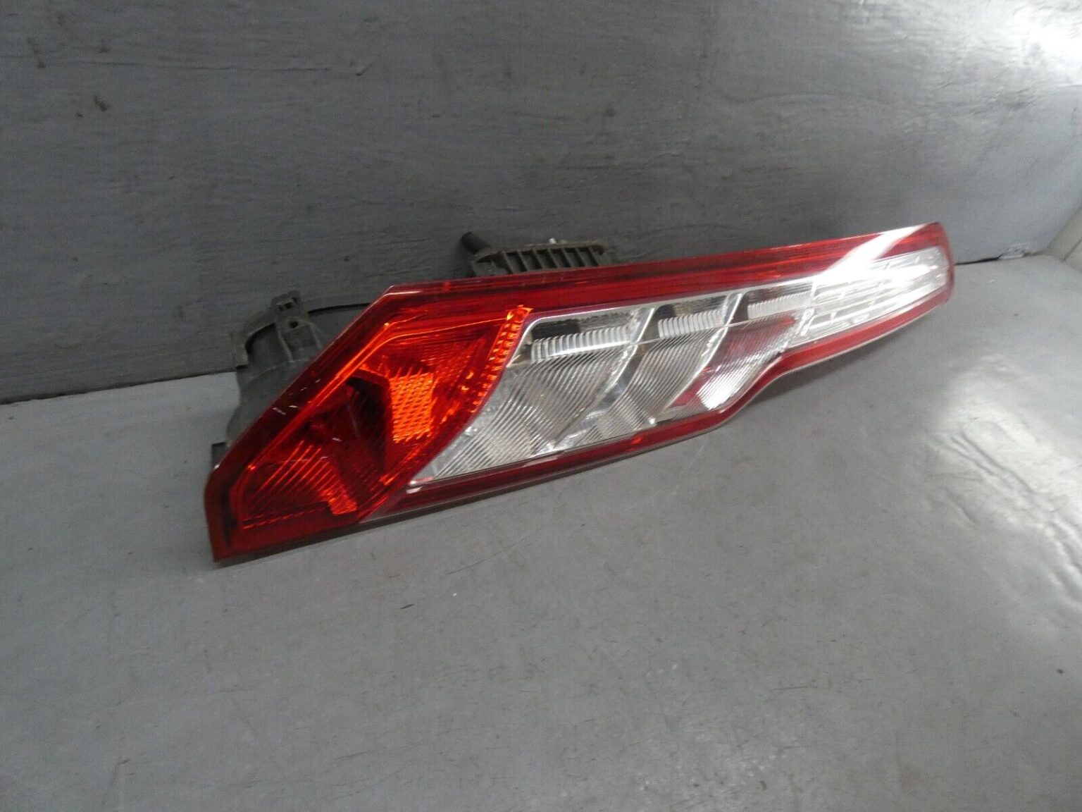 Ford Transit Custom Passenger Nearside Rear Tail Light 2.2TDCI 2016 ...