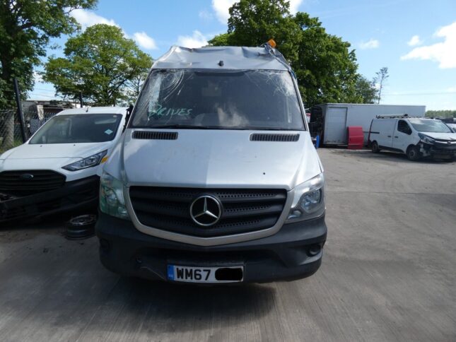 Mercedes Sprinter Drivers Offside Rear Bumper Corner Trim Panel 2.1CDI ...