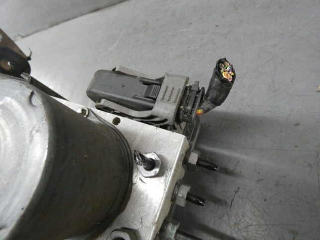 Ford Ranger ABS Pump Unit 2.2TDCI 2019 - GB3C-2C405-AC - Chrispin's ...