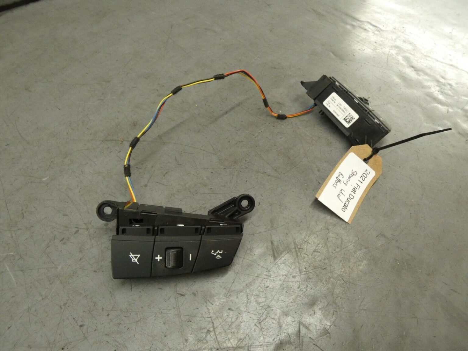 Fiat Ducato Drivers Steering Wheel Control Buttons Controls 2.3 ...