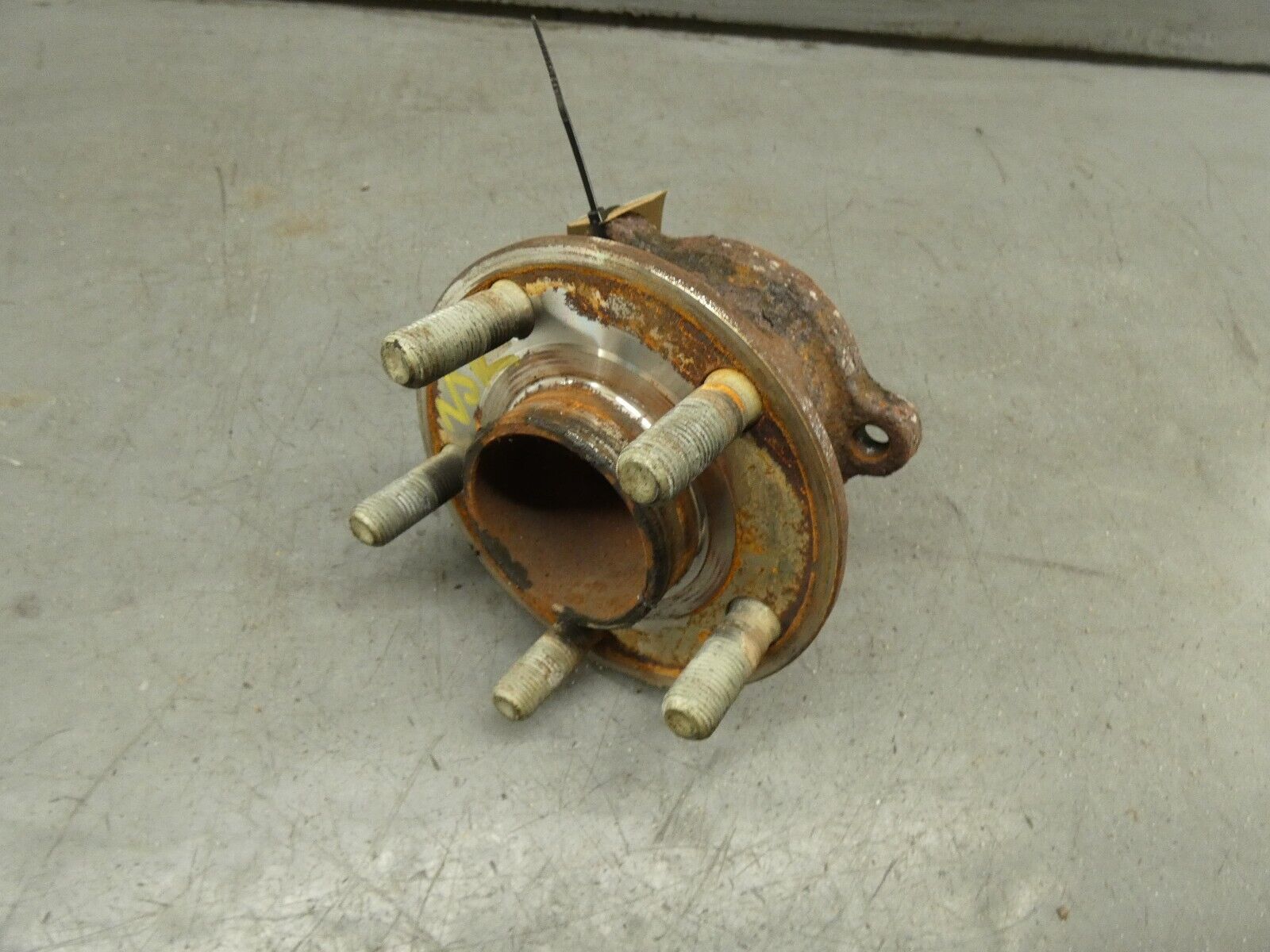 Ford Transit Connect Passenger Nearside Rear Wheel Hub 1.5TDCI 2021 ...