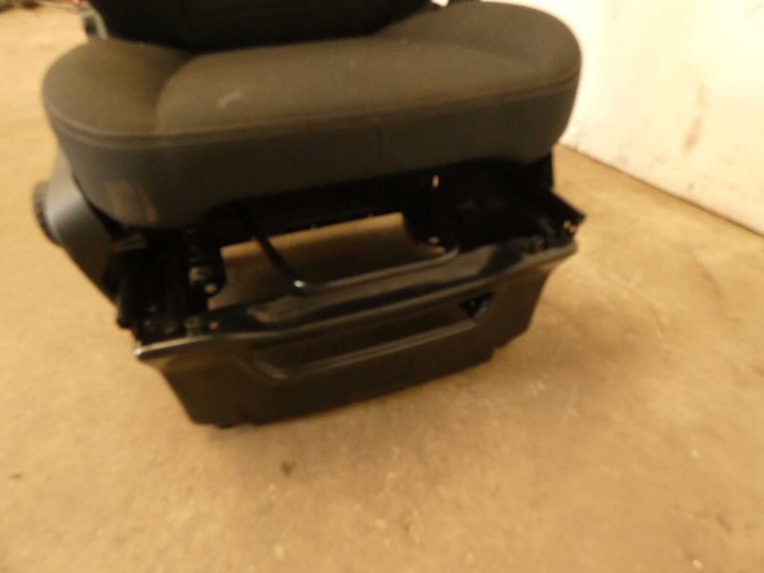 Ford Transit Custom Drivers Offside Front Seat 2.0TDCI 2022 - Chrispin ...