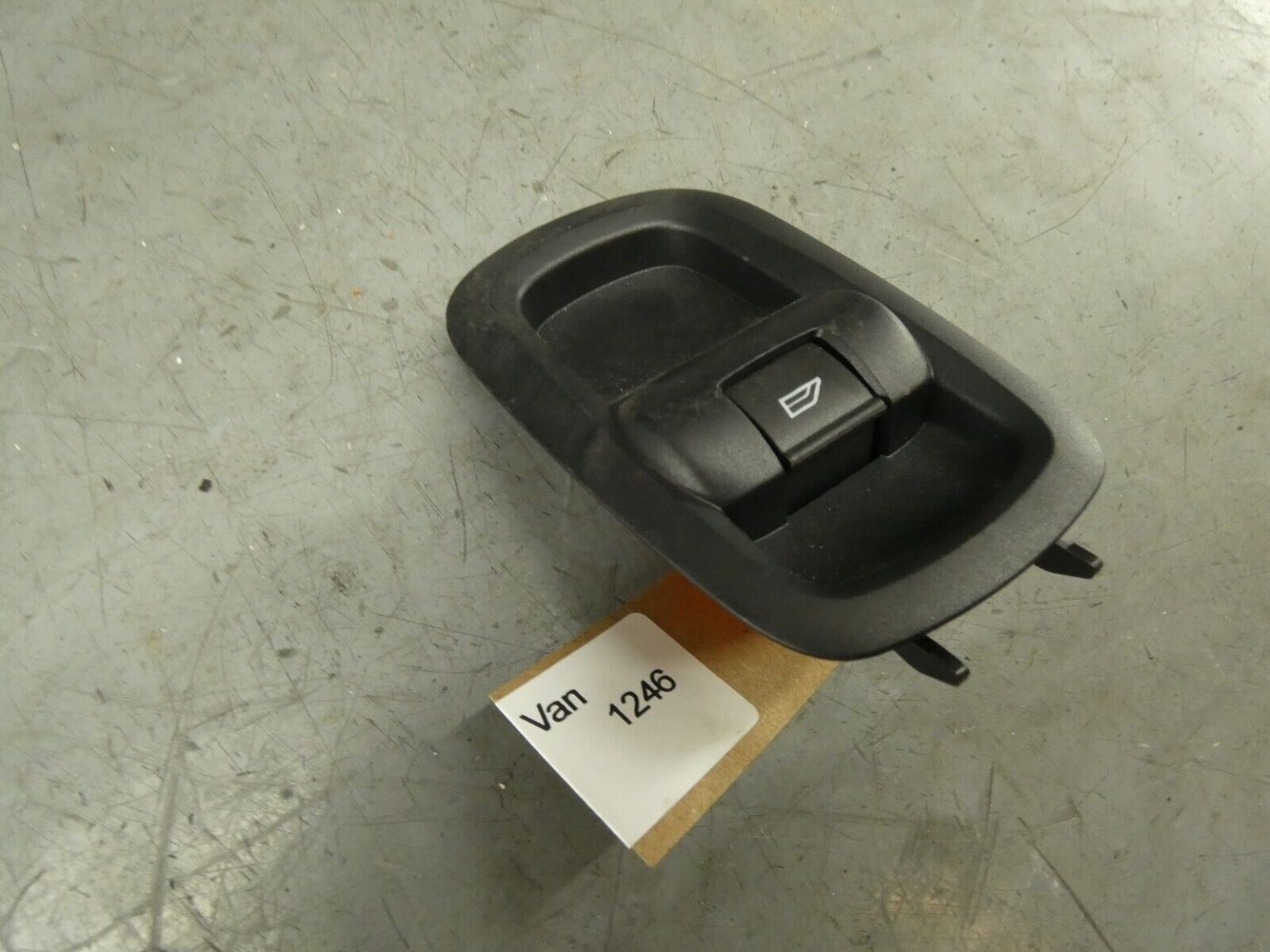 Ford Transit Custom Passenger Nearside Front Window Switch 2.0TDCI 2022 ...