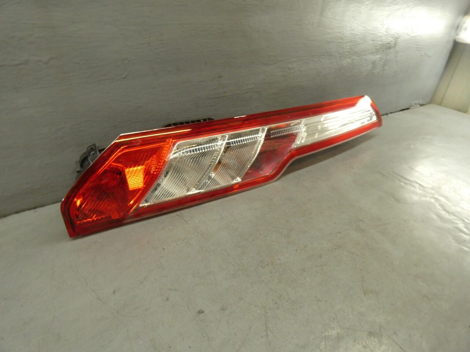 Ford Transit Custom Passenger Nearside Rear Tail Light 2.0TDCI 2022 ...