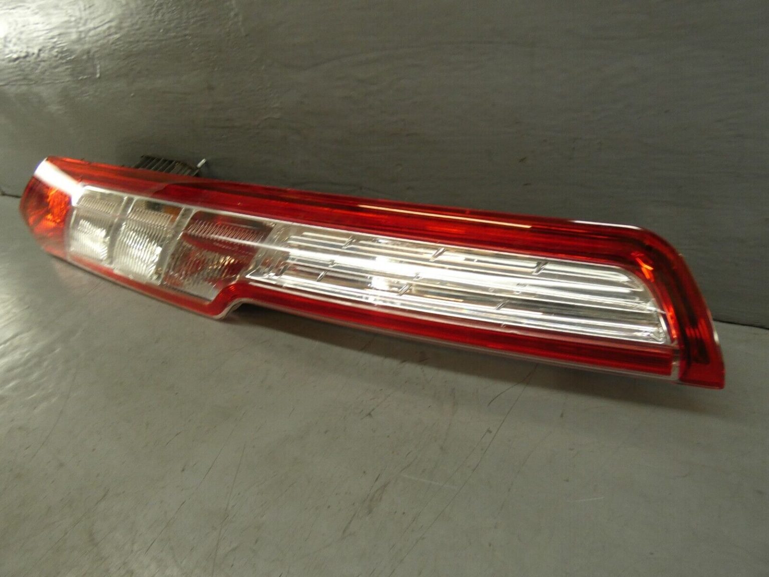 Ford Transit Custom Passenger Nearside Rear Tail Light 2.0TDCI 2022 ...