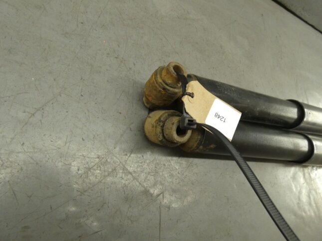 Peugeot 308 SW Rear Shock Absorber Shocks 2.0HDI 2018 (PAIR) - Chrispin ...