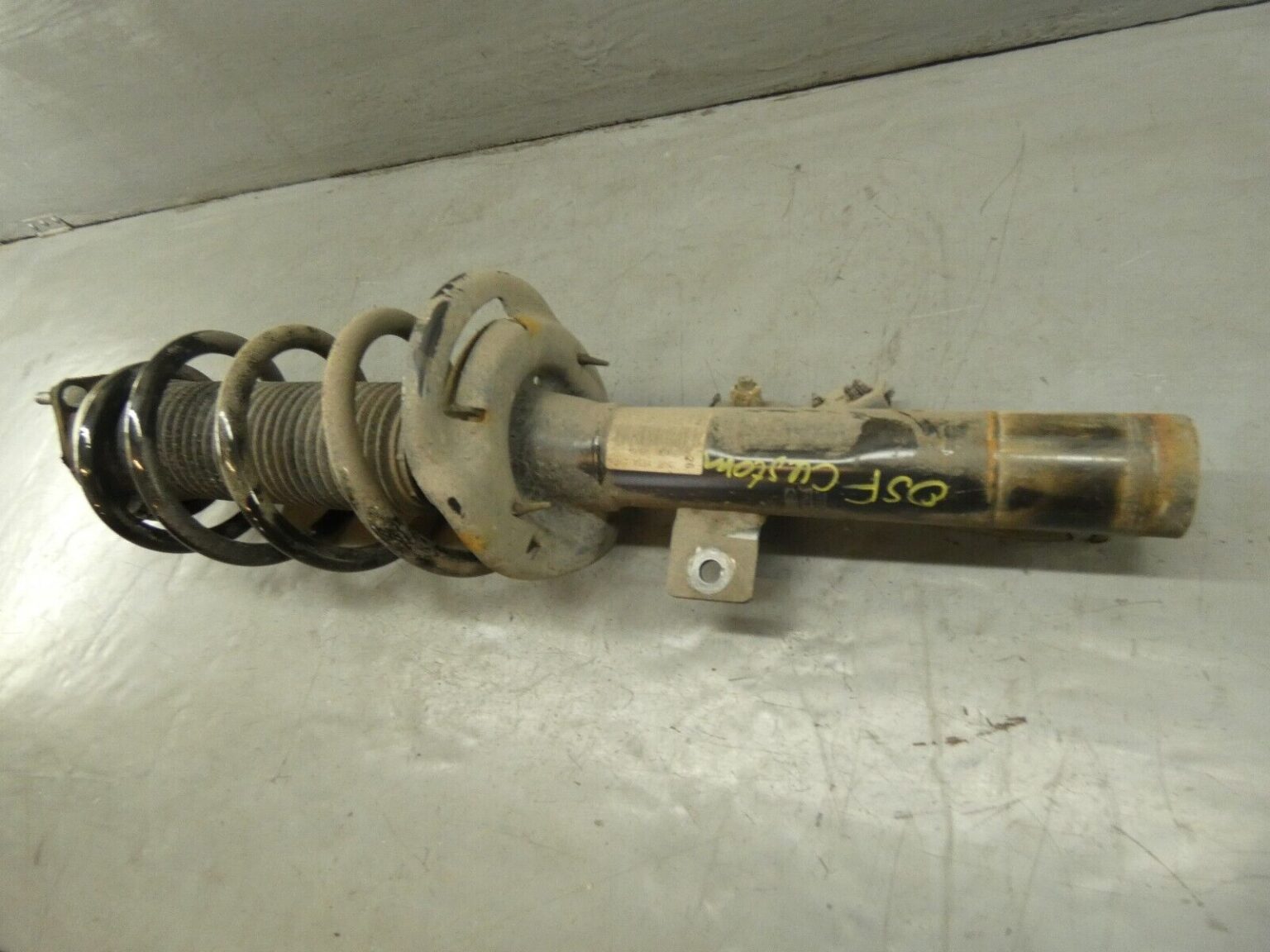 Ford Transit Custom Drivers Offside Front Shock Absorber 2.0TDCI 2022 ...