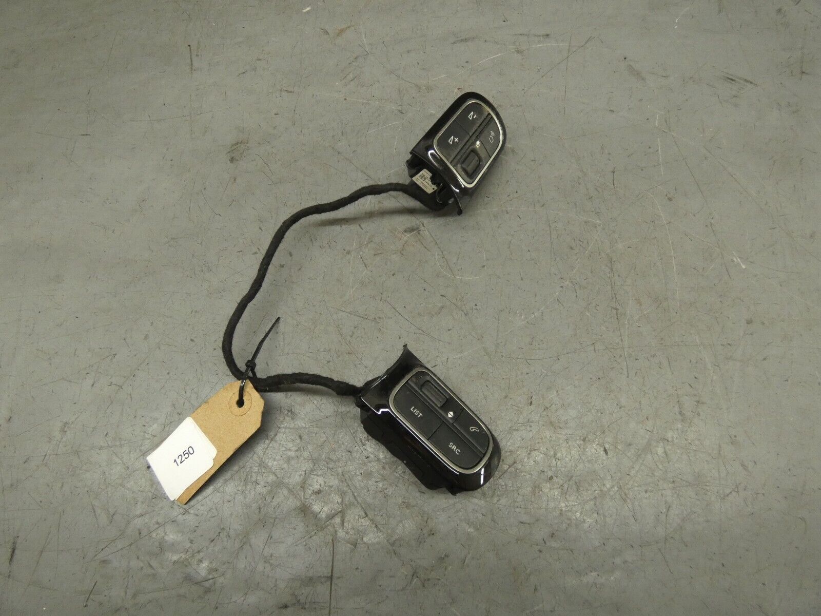 Citroen C3 5dr 1.6HDI Drivers Steering Wheel Controls Control Buttons ...