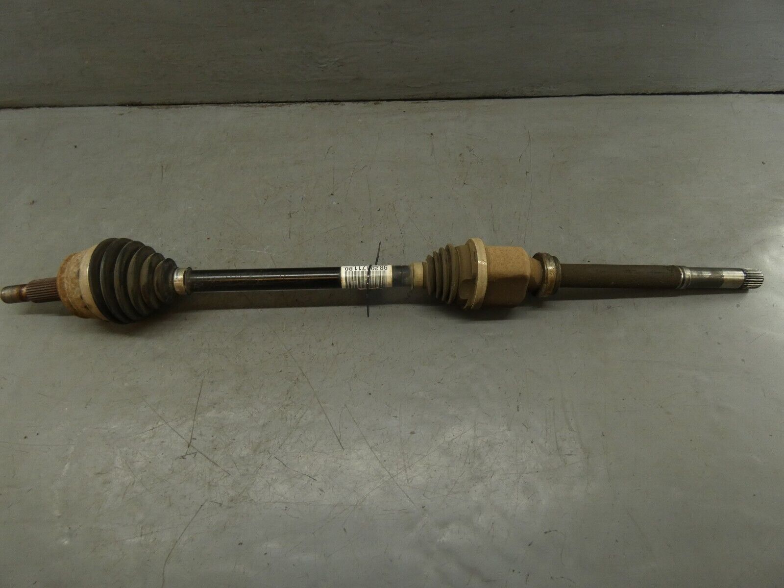 Peugeot Partner Drivers Offside Front Driveshaft 1.2 Petrol 2019 ...