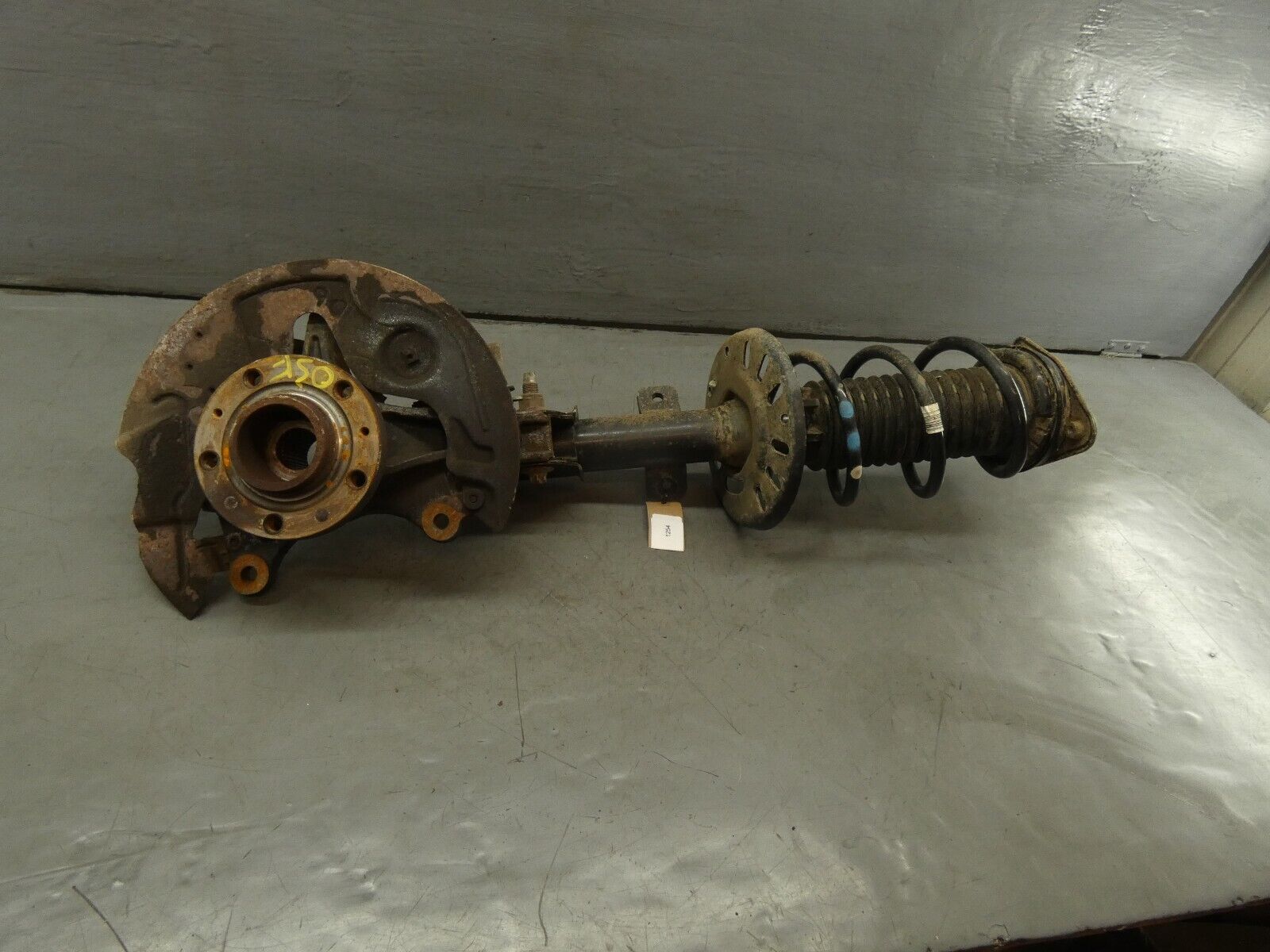 Peugeot Partner Drivers Offside Front Shock & Hub Suspension 1.2 Petrol ...