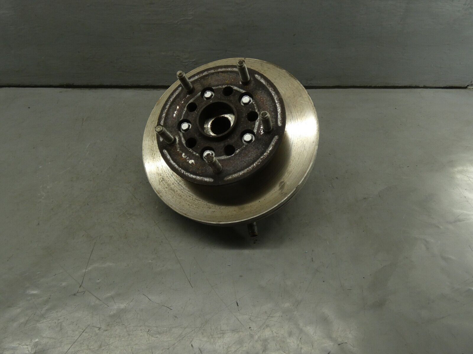 Ford Transit 350 Drivers Offside Front Wheel Hub 2.0TDCI 2017 ...