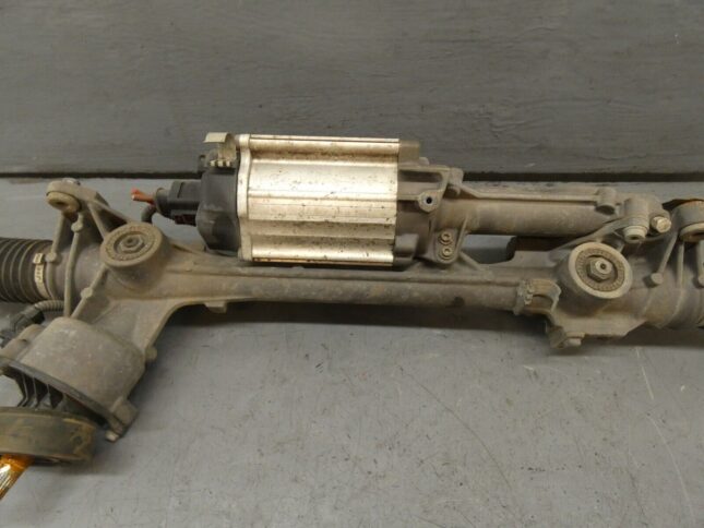 VW Volkswagen Caddy Steering Rack 2.0HDI 2016 - Chrispin's Used Car Spares