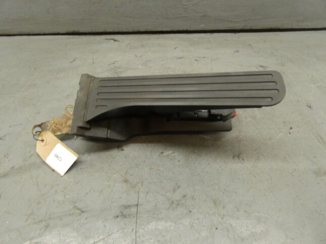 VW Volkswagen Caddy Accelerator Throttle Pedal 2.0HDI 2016 - 2K6723503A ...