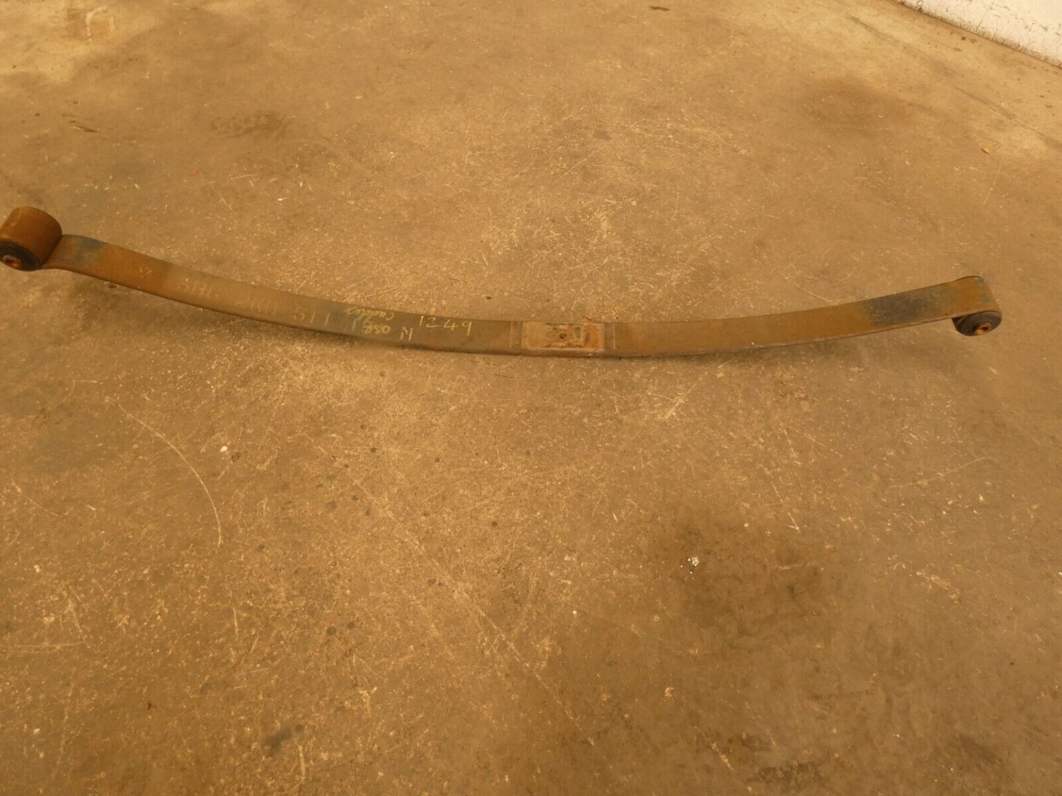 VW Volkswagen Caddy Drivers Offside Rear Leaf Spring 2.0HDI 2016 ...