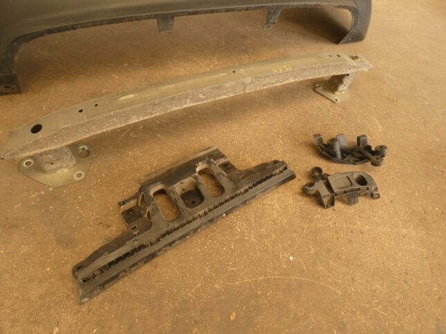 Citroen C3 Rear Bumper c/w Reinforcer Bar & Brackets 1.6HDI 2018 (BLACK ...