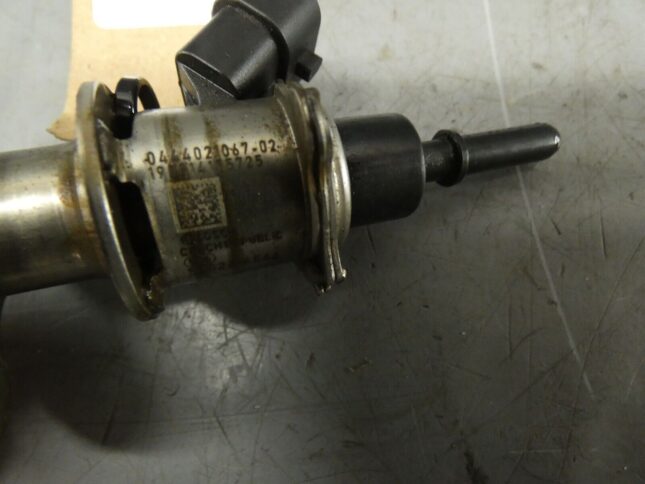 Iveco Daily Adblue Injector 35S12 2.3 2019 - 0444021067-02 - Chrispin's ...