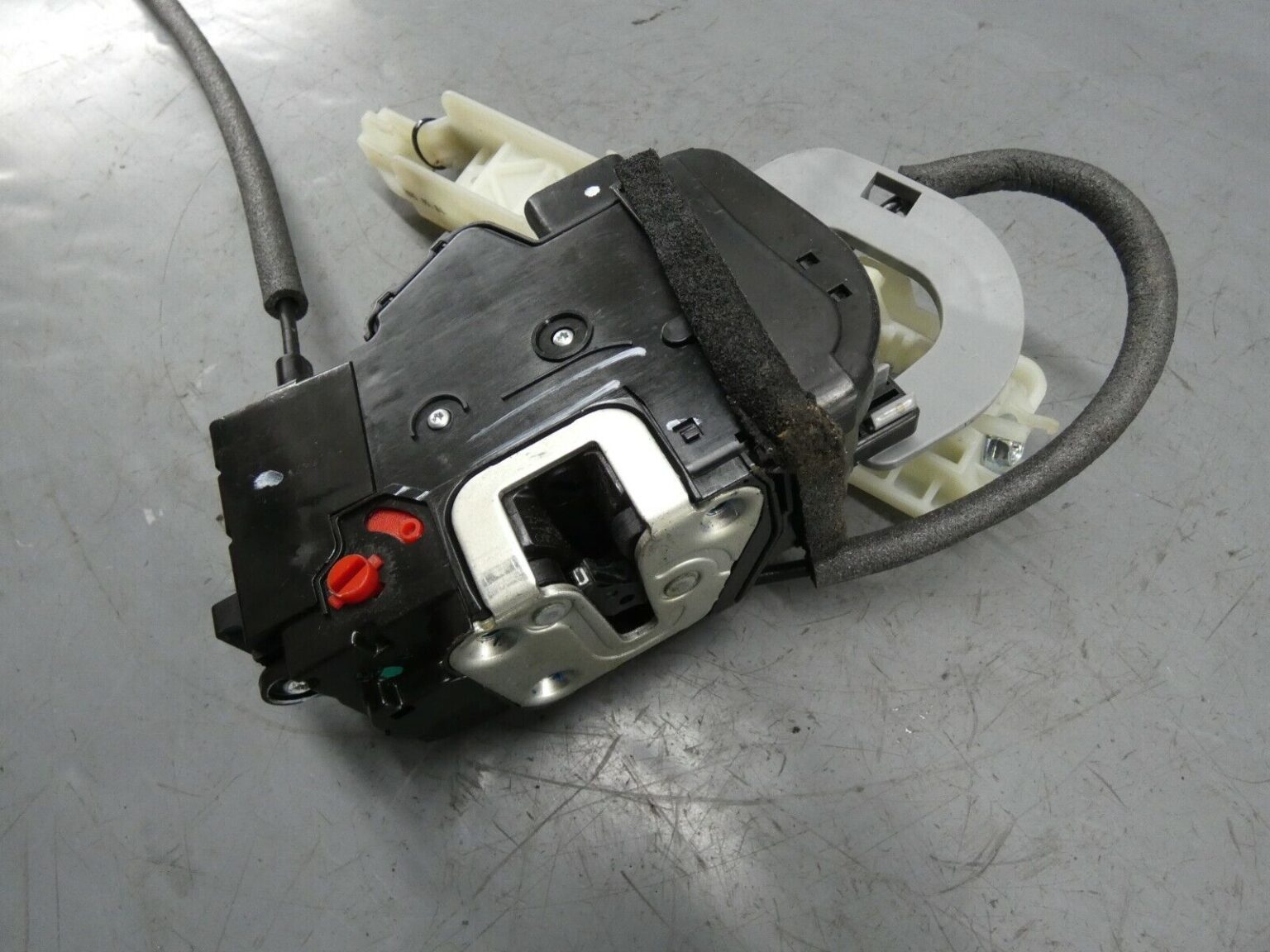 2015 Kia Sportage 1.7CRDI Drivers Offside Rear Door Lock Latch Motor ...