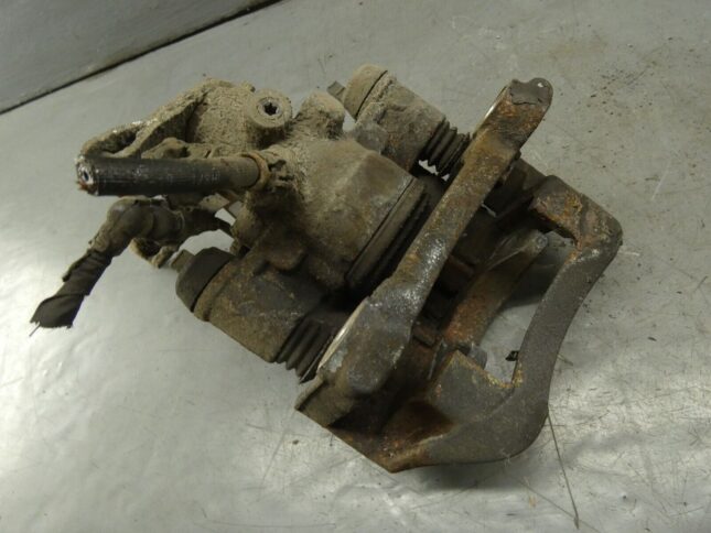 Iveco Daily Passenger Nearside Rear Brake Caliper 35S12 2.3 2019 ...
