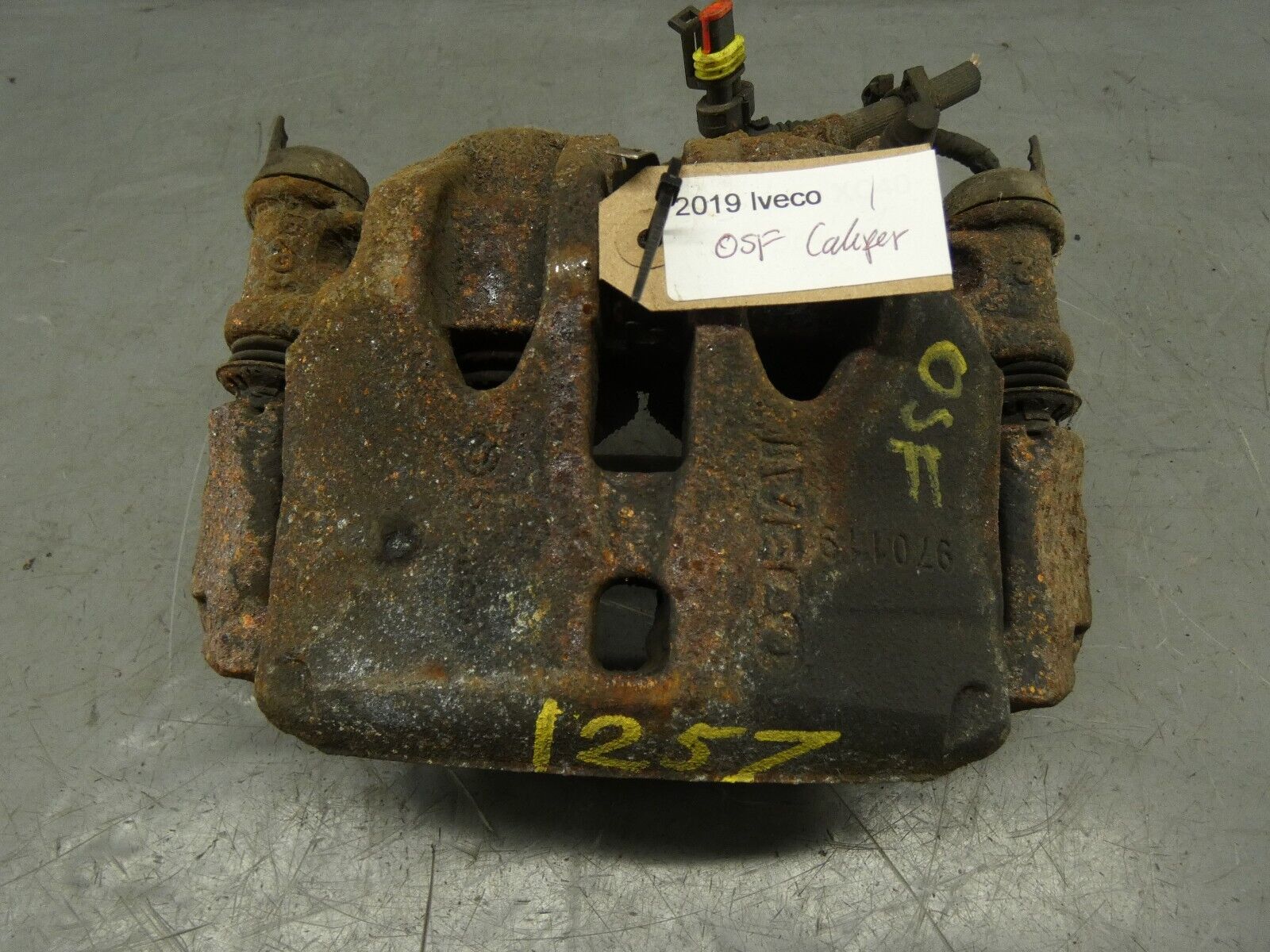 Iveco Daily Drivers Offside Front Brake Caliper 35S12 2.3 2019 ...