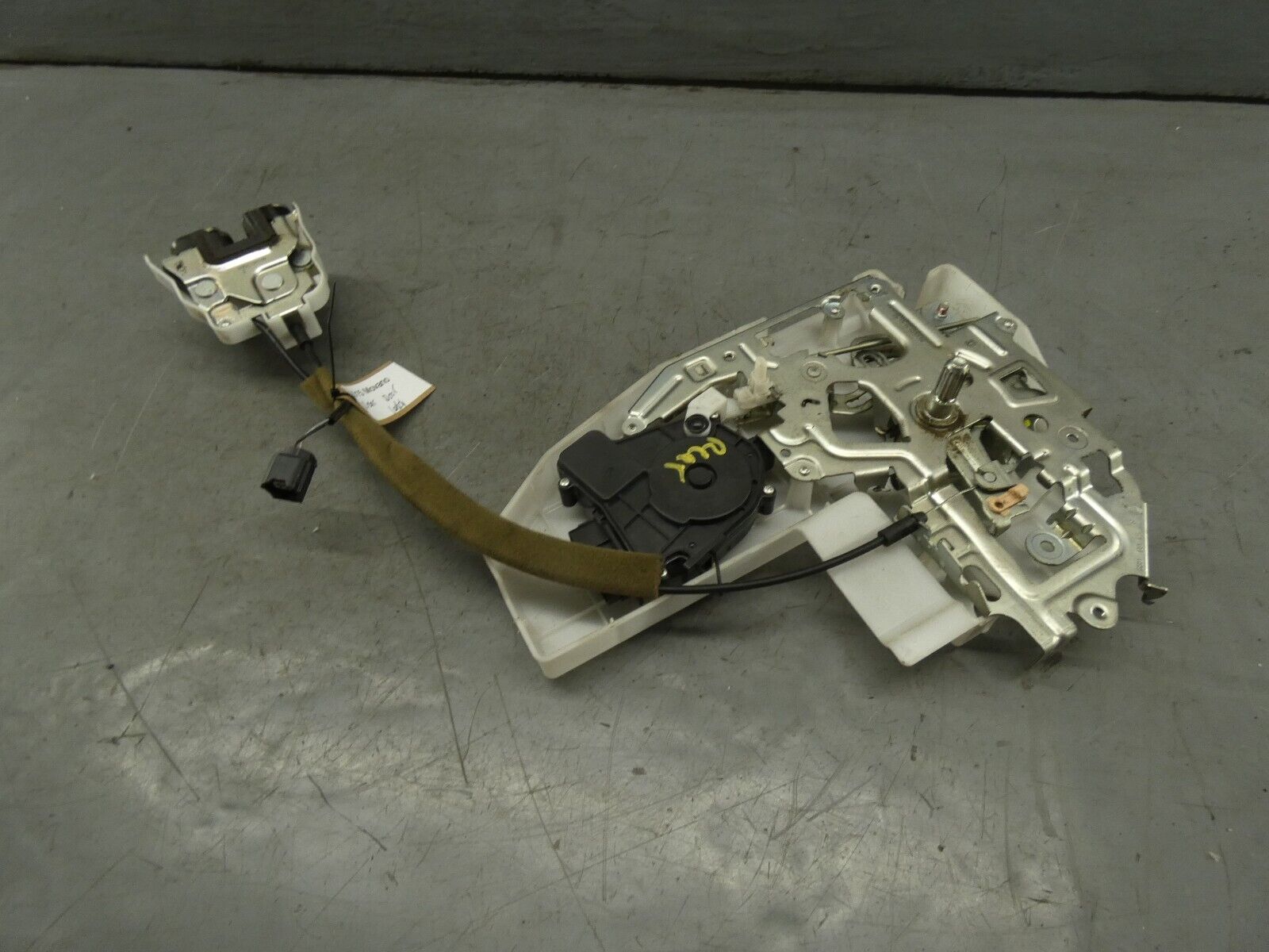 Vauxhall Movano Rear Door Lock Latch Motor 2.3CDTI 2015 - Chrispin's ...