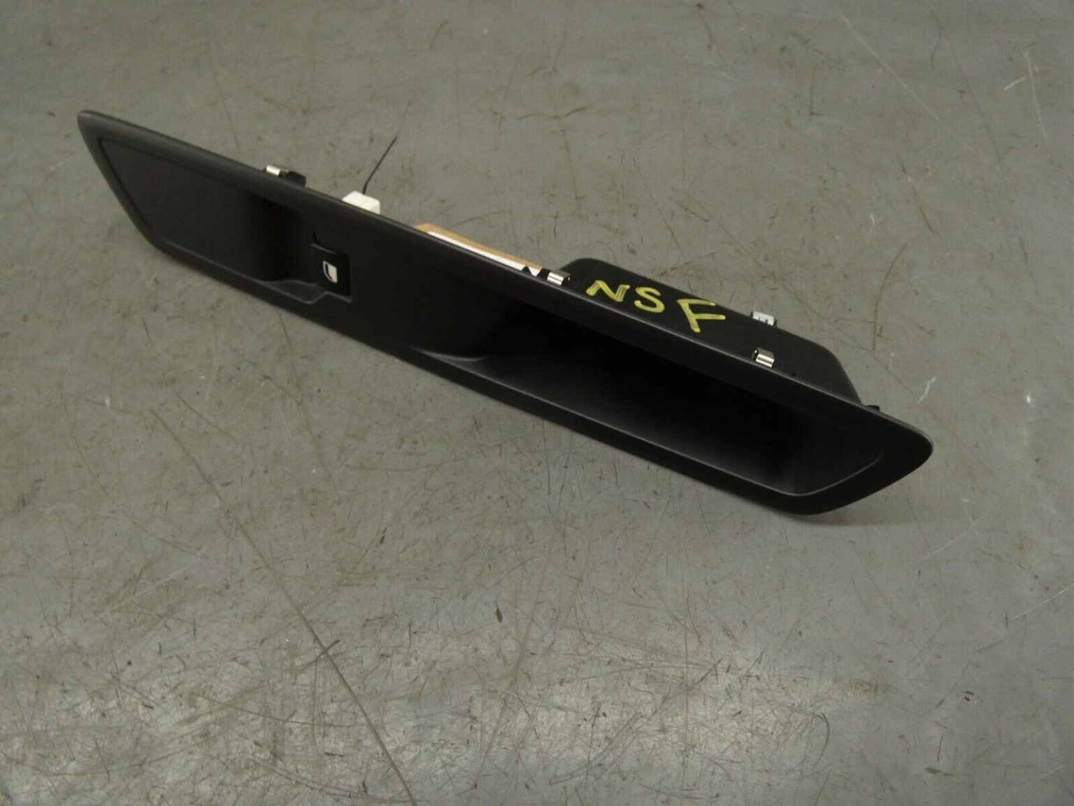 Peugeot Expert Passenger Nearside Front Window Switch 1.5HDI 2020 ...