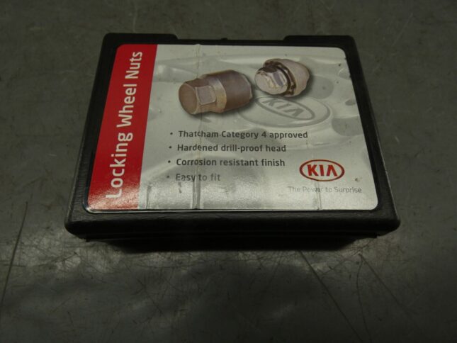 Kia Ceed Locking Wheel Nut Set 5dr 1.6CRDI 2019 - Chrispin's Used Car ...