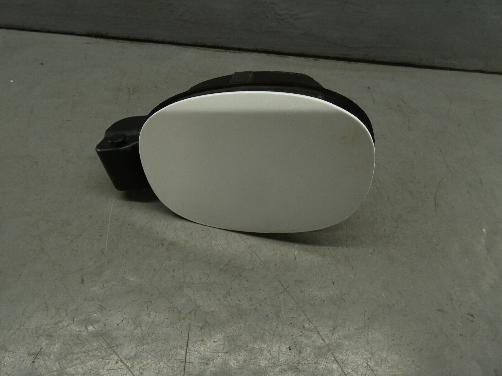 Kia Ceed Diesel & Adblue Fuel Flap Cap Cover 5dr 2019 (WHITE - WD ...