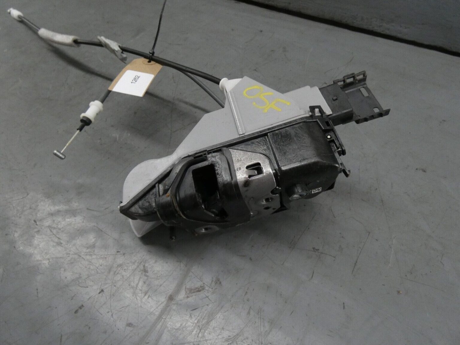 Citroen C3 Drivers Offside Front Door Lock Latch Motor 5dr 1.6HDI 2018 ...