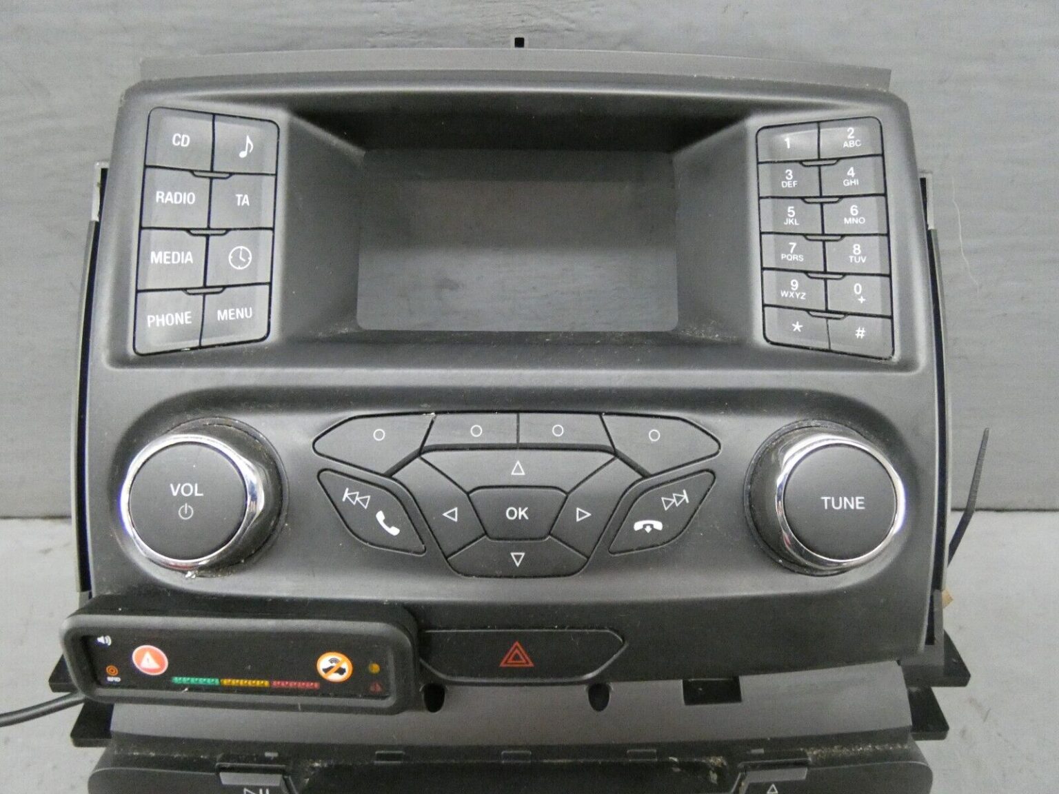 Ford Ranger Stereo Radio Multi Media Unit & Heater Control Controls 2 ...