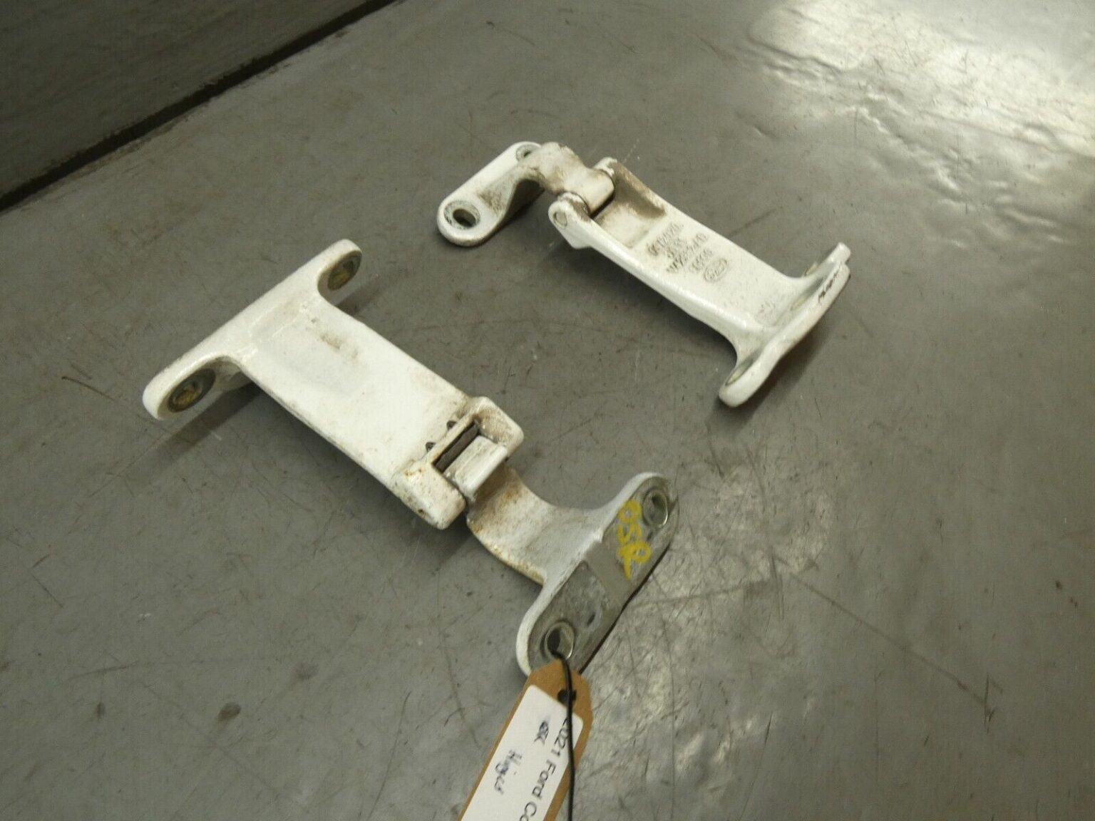 Ford Transit Connect Drivers Offside Rear Door Hinge Hinges 1.5TDCI ...