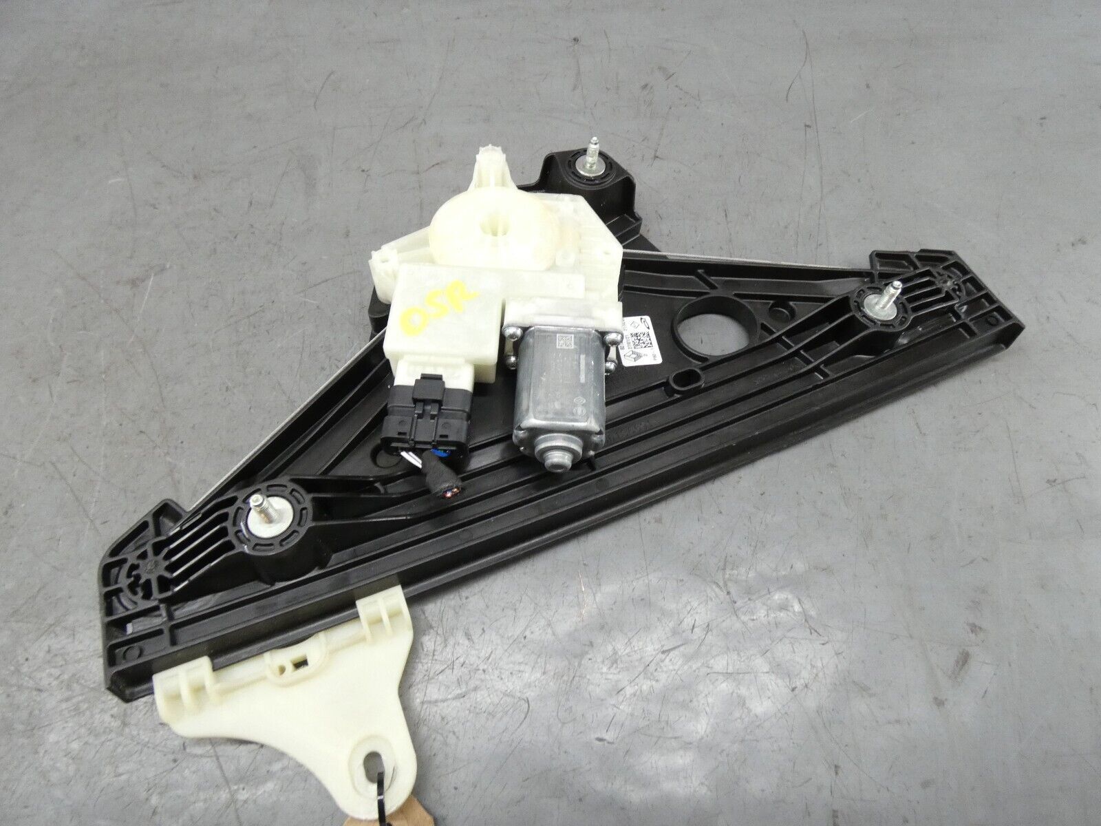 Renault Clio Drivers Offside Rear Window Motor 5dr 1.0 Petrol 2021 ...
