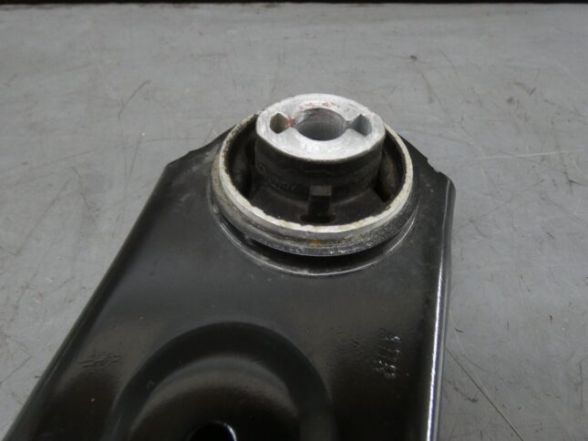 Renault Clio Drivers Offside Front Bottom Control Arm 5dr 1.0 Petrol ...