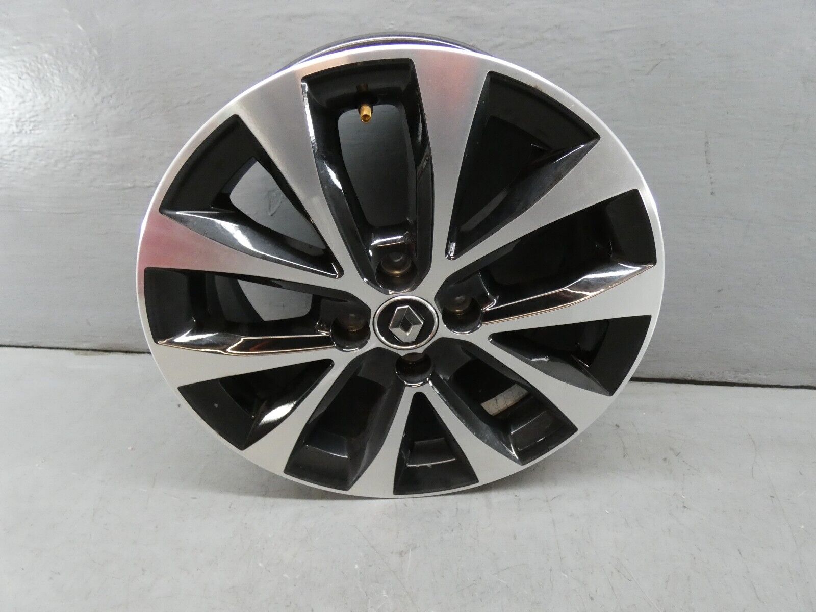 One 16" (2021) Renault Clio Alloy Wheel Rim (A) - 5 Spoke - 6.5Jx16CH4 ...