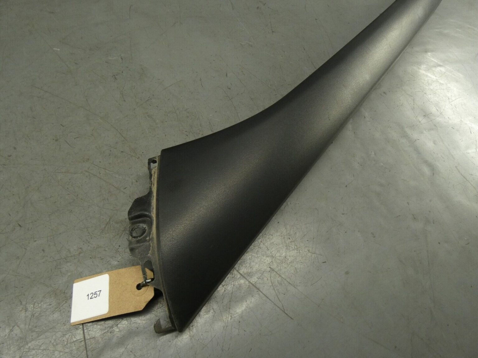 Iveco Daily Drivers Offside Front Windscreen Pillar Trim Panel 35S12 2. ...