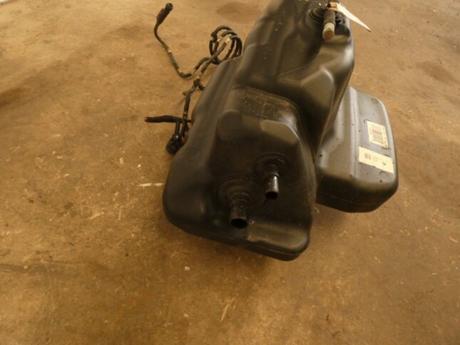 Iveco Daily Adblue Tank 35S12 2.3 2019 - GD192170288 - Chrispin's Used ...