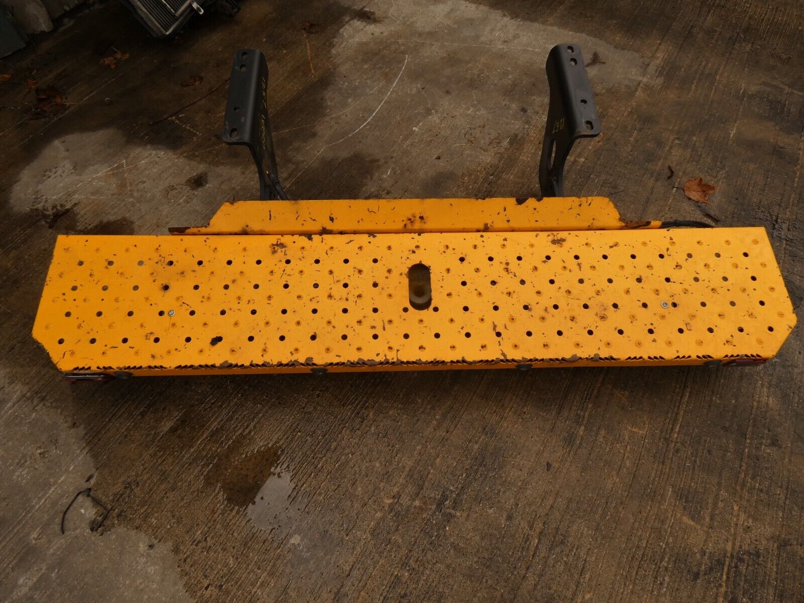 Iveco Daily Rear Step & Towbar Tow Bar 35S12 2.3 2019 - WITTER TOWBARS ...